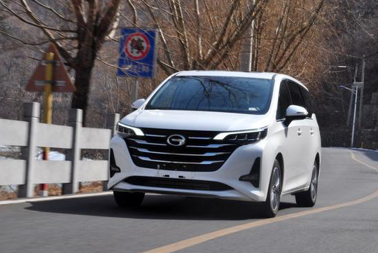 没侧拉门的广汽传祺GM6，照样演绎什么是MPV