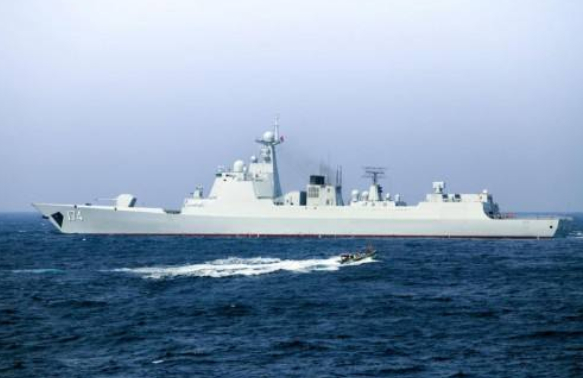 苏联遗留巡洋舰性能退化，战力不敌052D驱逐舰，俄方改进其性能