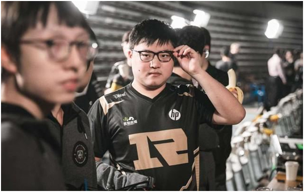 笑笑西卡谈Uzi 2800伤害：正常，那局给小孩游神连443都打不到！