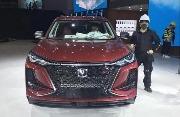 首批全新长安CS75 Plus现身！提供两种前脸 233马力配2.0T+8AT