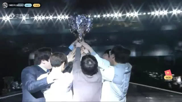 IG获得S8世界赛冠军！宁王高举MVP奖杯！rookie圆梦