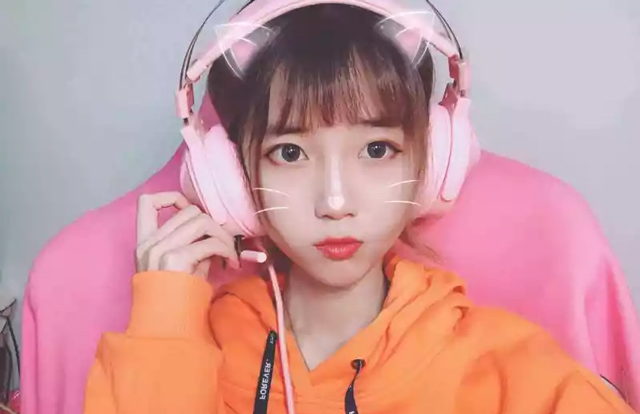 RNG41上热搜，不是指RNG战术，而是MXLG女友？网友都看懵了！