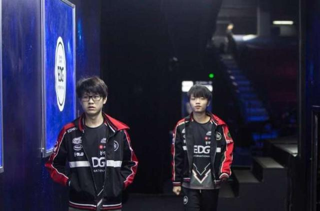 EDG战队AD选手只玩真实：我和meiko的下路LPL前三！