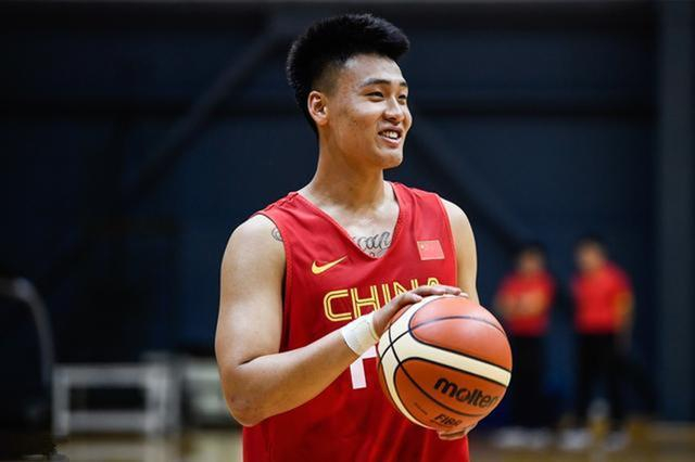 男篮第二轮对阵泰国之前 两位主将先后发声 球迷: 放心了