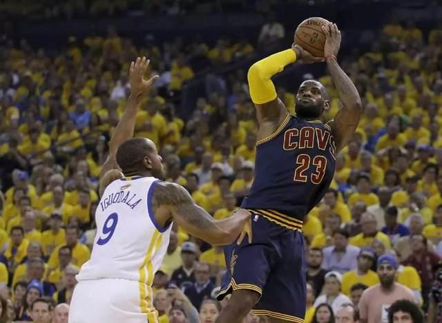 15年总决赛，伊戈达拉场均16分夺FMVP。