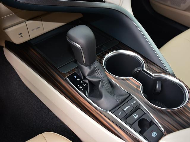 2019款丰田凯美瑞加配不升价，2.5L+8AT标配十气囊，网友：良心