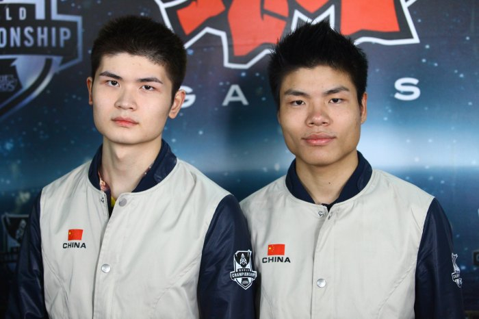 S3单杀Faker的无状态回来了！正式担任SKT收官之战解说