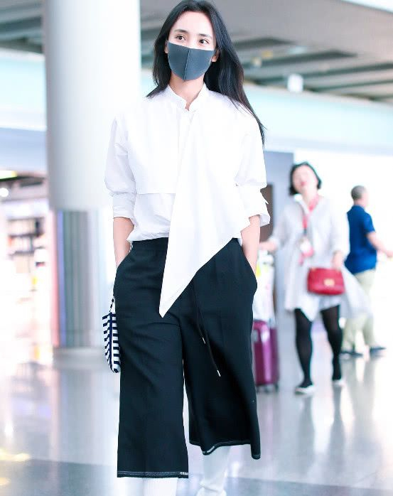 王紫璇白费了172cm身高，因穿了2条裤子，瞬间变158cm