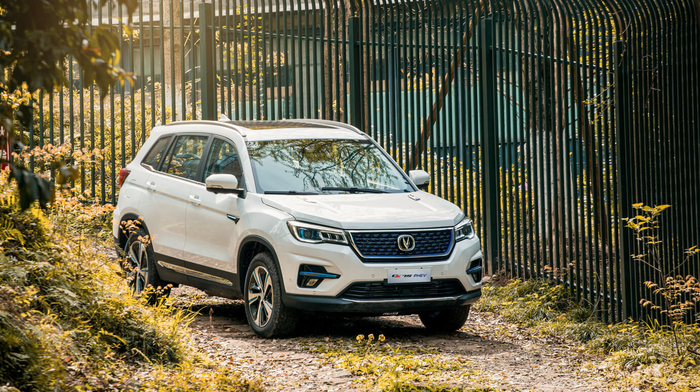 长安CS75 PHEV评测：或许是20万以下新能源SUV的最佳选择？