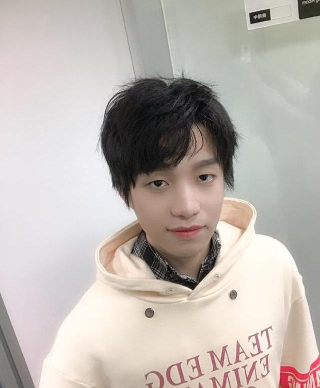 LOL：鹅厂也是捡到宝了，EDG这个Clearlove真是个直播鬼才！