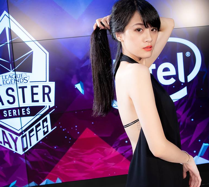 台湾LOL选手Maple公开恋情，Faker你的恋情啥时候公开？