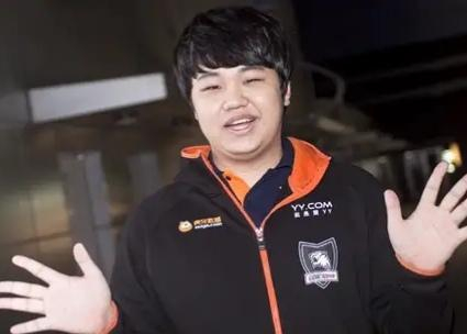 S6那一箭回不来了？鼠王PraY自爆将要退役，曾两次倒在SKT面前