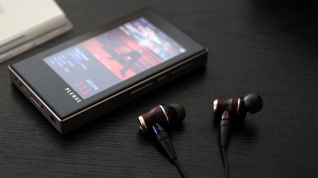 动圈耳机的灵魂在哪里？ JVC FW002木振膜耳机听音谈