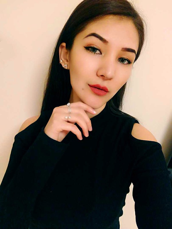 千娇百媚美女模特新疆妹-Raziye_新浪新闻