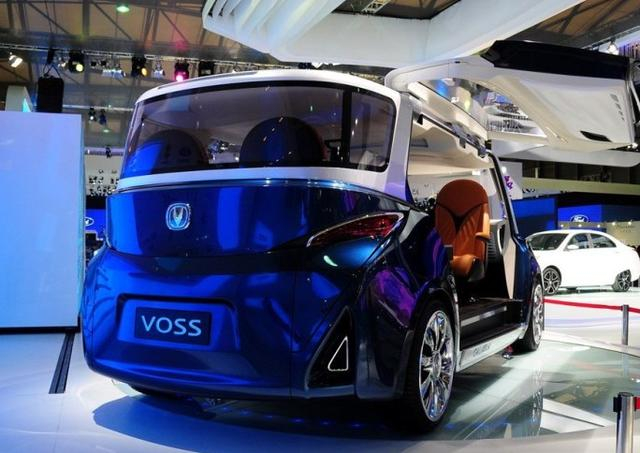 座椅360度旋转，这国产MPV比别克牛