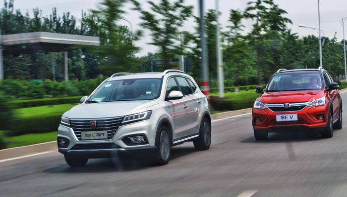 15万纯电动SUV对比，荣威ERX5对宋EV300谁胜算大