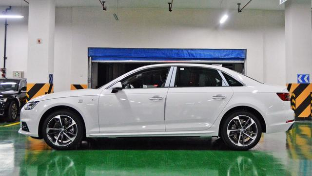 穷途末路的奥迪继续挣扎，奥迪A4L 30周年版发布上市