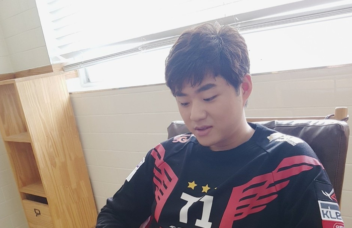 Faker就像一只提莫？没毛病！SKT教练Komma对于弟子的评价