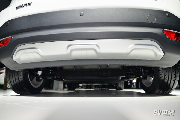 逸动EV300/奔奔EV260/CS15EV 长安四款新能源新车抢先看