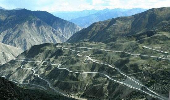 国内最曲折的十大公路!最弯公路一共要拐68道弯!