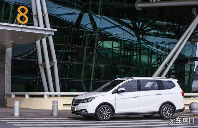 品质不输GL6 国民神车宝骏730推10万元级别自动挡