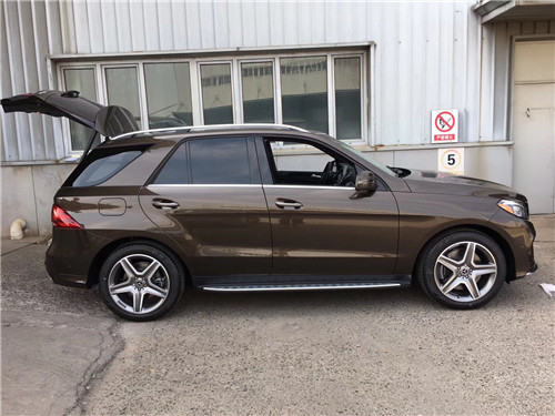 18款奔驰GLE400 无刻不展现出成熟和稳重