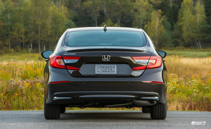 2.0T+10AT，割掉！新雅阁在中国还有看头不