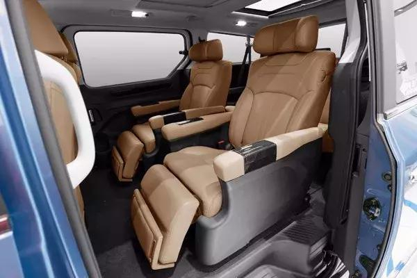 传祺GM8欲夺别克GL8奶酪, 大通G10 PLUS笑了, 先过我这关再说