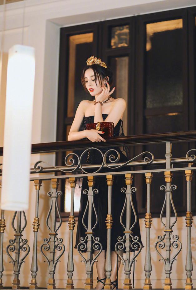 赵丽颖爱吃萝卜,而她爱吃的东西让人接受不了,美貌出色不输杨幂
