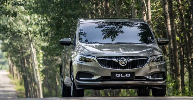 还在纠结MPV买哪一款？这款家用MPV 14万带走，油耗低至6.6L