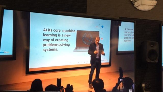 你以为人工智能很遥远，但 Google 却打算让每个人都用上 AI