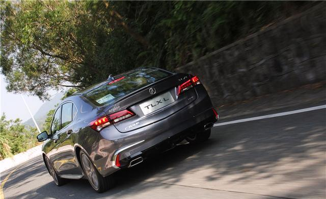 设计硬朗 细节凸显运动风格的讴歌TLX-L