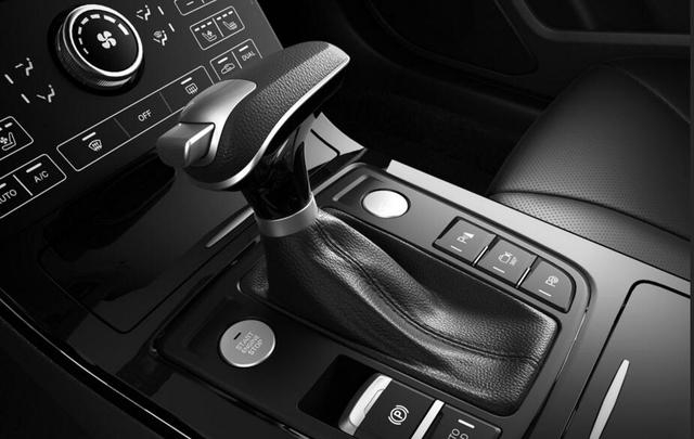 15万起，全新红旗H5，1.8T 6AT