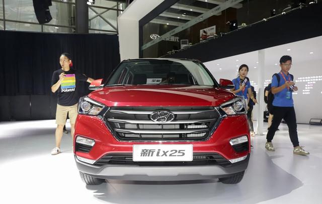 全新北京现代ix25，外型大改，性价比爆棚，年轻人首选的代步神车