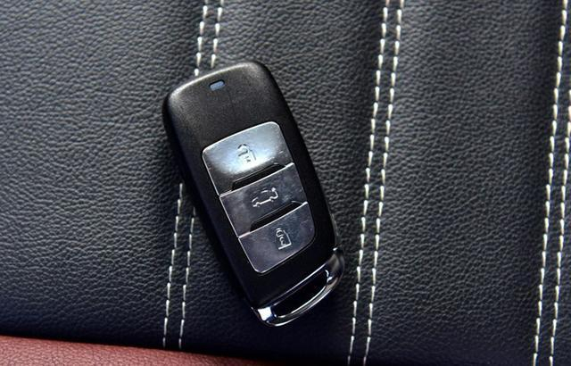 即将上市，6万起7座SUV，外观大气，10.1英寸大屏，博世ESP系统