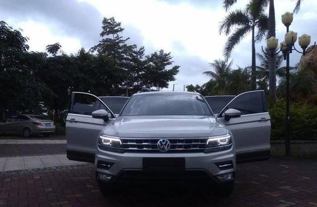 高个90后女孩情独SUV，果提途观L1.8T旗舰版