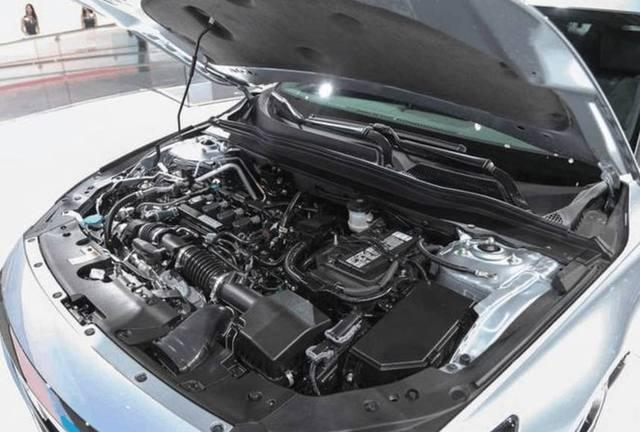 2.0T涡轮搭10AT，16万起明年3月见！