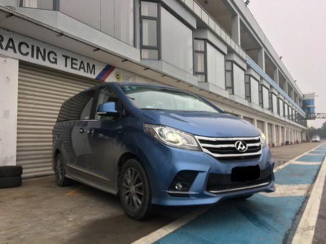 这台MPV敢下赛道，成绩和性能车一个级别，我打赌GL8不敢跑