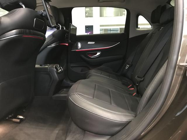 小试奔驰E级：颜值高没优惠 后驱E200L落地50万不如上3.0四驱A6L