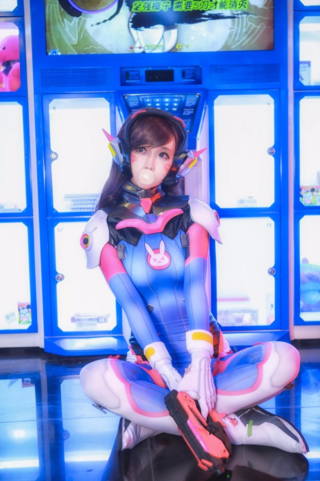 守望先锋D.VA 爱你哟性感美女COS高清写真|先锋|美女|写真_新浪新闻