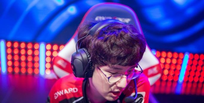 EDG新ad选手登场，轻松虐泉jdg战队