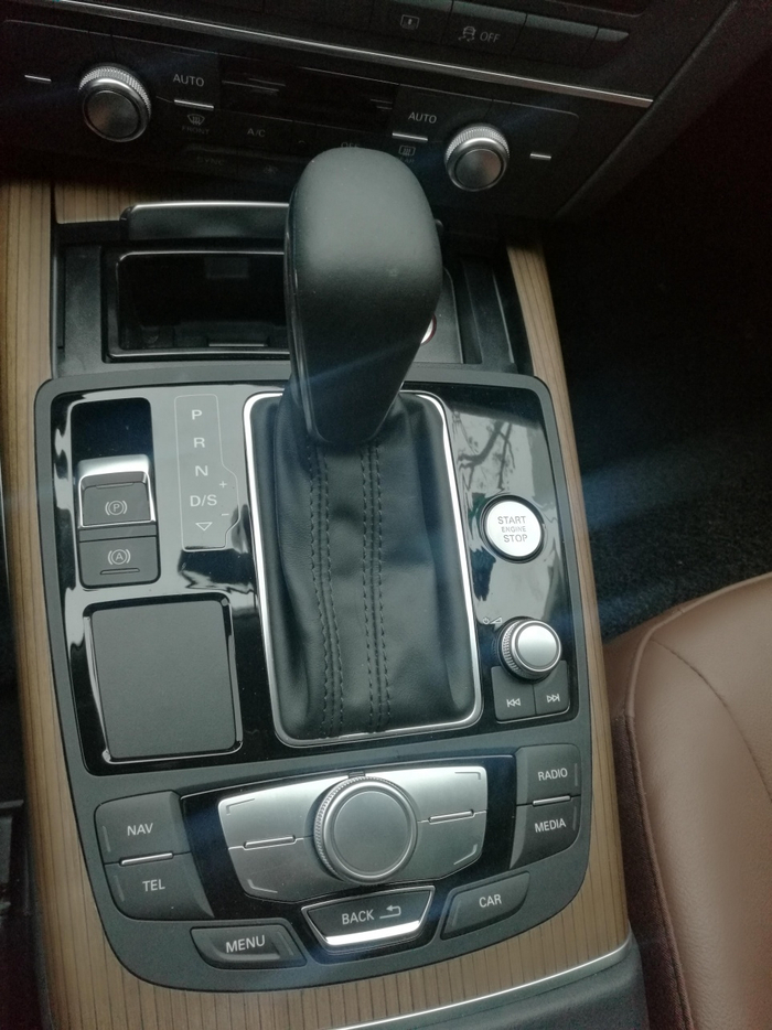 奥迪A6L 30FSI风尚提车一月记