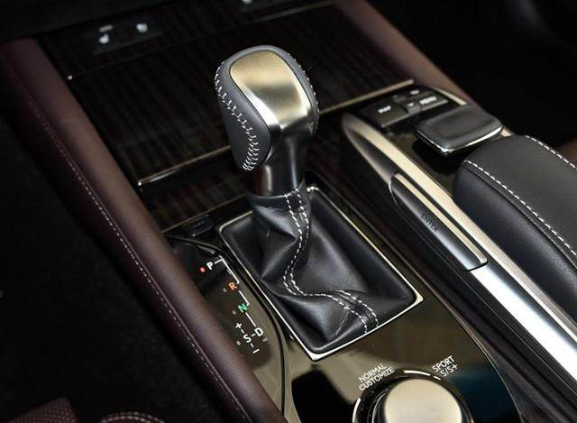 全系标配8AT＋10气囊，进口SUV仅售40万，后悔买宝马5系！