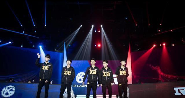 ag超玩会vv收到多家kpl战队试训邀请，他会继续打kpl吗？