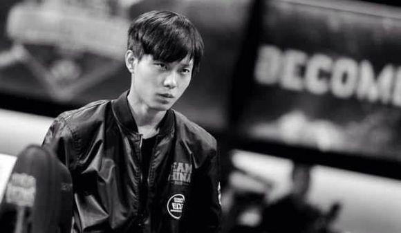 盘点：因个人选择出现问题，而迅速陨落的LPL明星选手