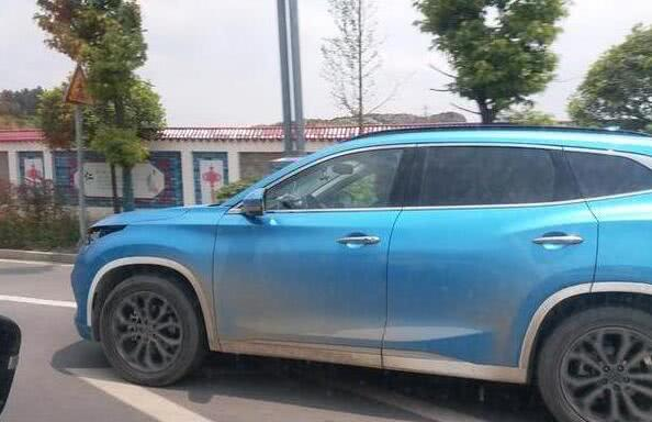 国产新SUV12万元起售，1.6T超越宝马3系2.0T动力了