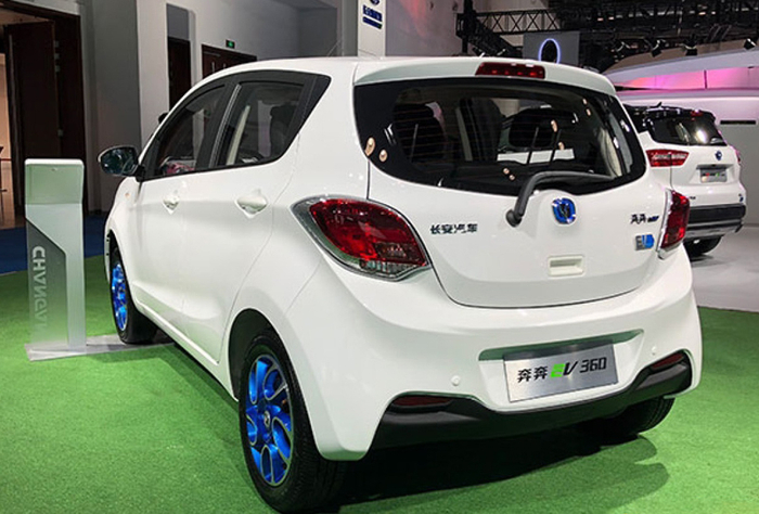 长安奔奔EV360上市 补贴后售价5.98万-7.18万元