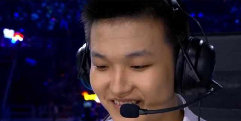 kpl解说狂人透露estar伪装转会qg，橘子转会xq，猫神大概率有下家