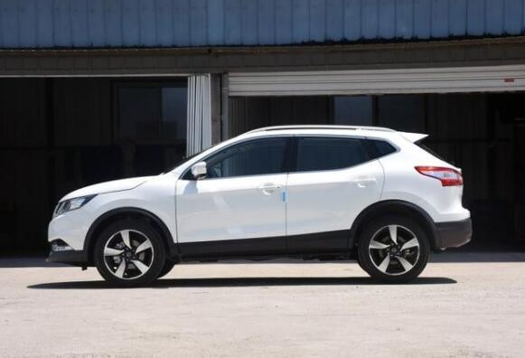 你知道SUV日产逍客和马自达CX4，国产VV5和领克01，那个好吗？