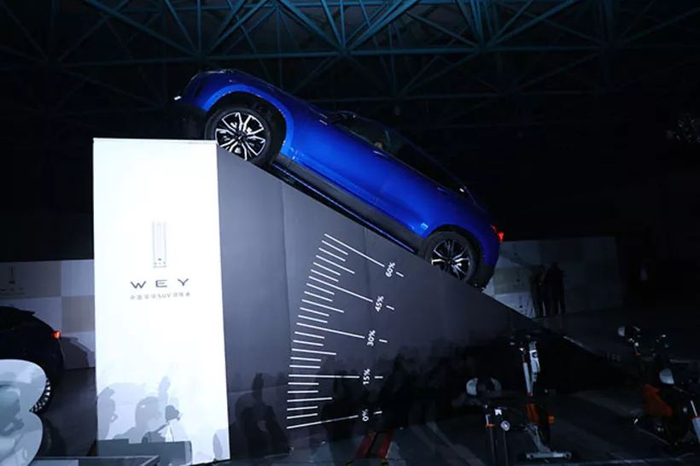 碰撞测试通过后再上市 WEY P8补贴后售价25.98万元起